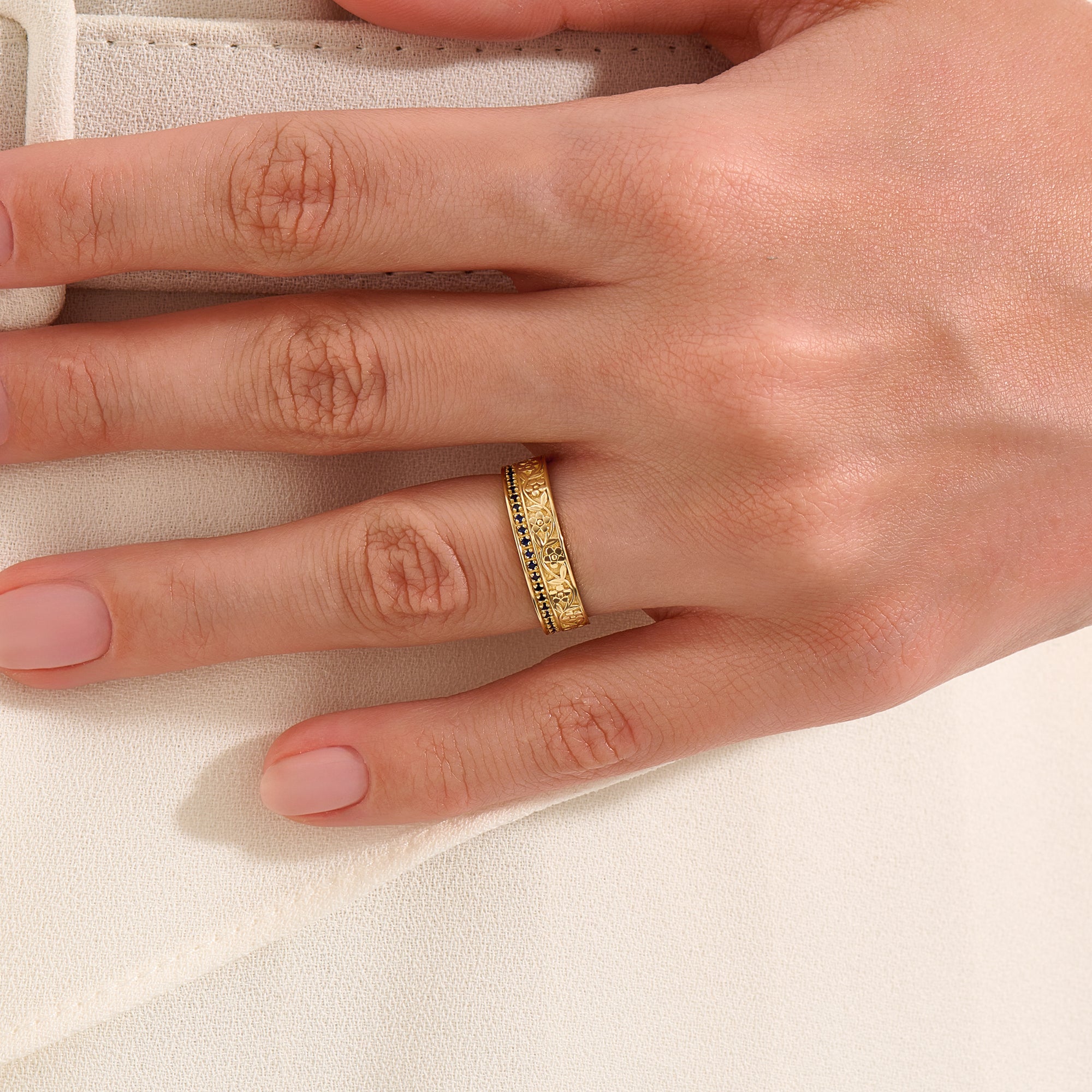 Lab Sapphire Flower Wedding Band in 14K Gold | Floral Sapphire Ring ...